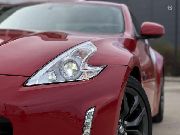 Red Nissan 370-z 2016 in Vilnius, with an engine capacity of 3.70 L and mileage of 25 thousand km for 23500 €, photo 3 on AUTOMOTO.COM.LV
