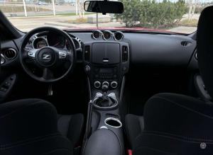 Red Nissan 370-z 2016 in Vilnius, with an engine capacity of 3.70 L and mileage of 25 thousand km for 23500 €, photo 15 on AUTOMOTO.COM.LV