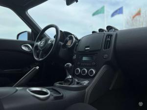 Red Nissan 370-z 2016 in Vilnius, with an engine capacity of 3.70 L and mileage of 25 thousand km for 18490 €, photo 15 on AUTOMOTO.COM.LV