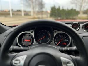 Red Nissan 370-z 2016 in Vilnius, with an engine capacity of 3.70 L and mileage of 25 thousand km for 18490 €, photo 17 on AUTOMOTO.COM.LV