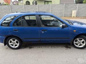 Blue Nissan Almera 1998 in Kaunas, with an engine capacity of 1.60 L and mileage of 187 thousand km for 950 €, photo 5 on AUTOMOTO.COM.LV