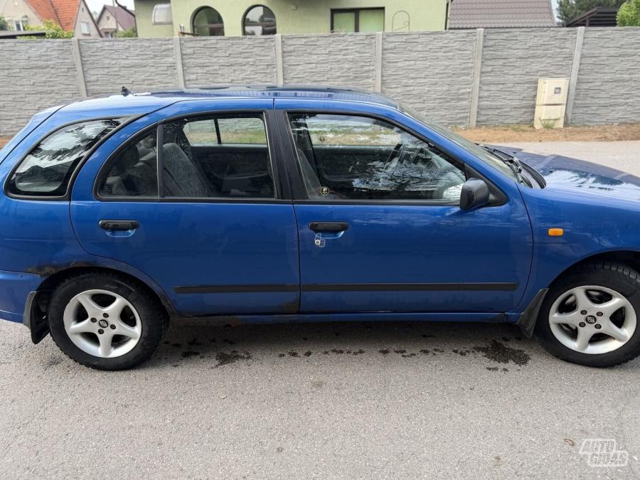Blue Nissan Almera 1998 in Kaunas, with an engine capacity of 1.60 L and mileage of 187 thousand km for 950 €, photo 5 on AUTOMOTO.COM.LV