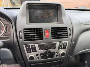 Blue Nissan Almera 2006 in Vilnius, with an engine capacity of 1.50 L and mileage of 298 thousand km for 950 €, photo 9 on AUTOMOTO.COM.LV