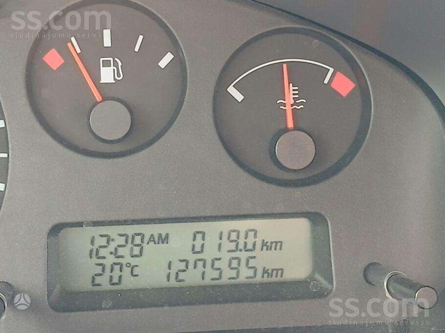 Grey Nissan Almera 2002 in Riga, with an engine capacity of 1.80 L and mileage of 127 thousand km for 1590 €, photo 15 on AUTOMOTO.COM.LV