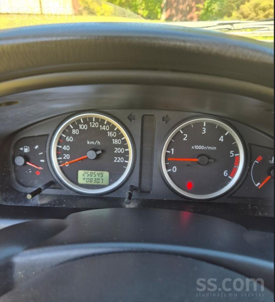 Pelēks Nissan Almera 2003 Rīga, ar dzinēja tilpumu 2.20 L un nobraukumu 259 tūkst. km par 750 €, foto 3 vietnē AUTOMOTO.COM.LV