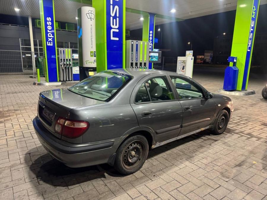 Серый Ниссан Альмера 2002 в Таллин, объемом двигателя 1.80 л и пробегом 242 тыс. км за 999 €, фото 10 на AUTOMOTO.COM.LV