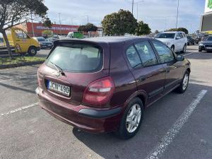Red Nissan Almera 2002 in Vilnius, with an engine capacity of 1.50 L and mileage of 180 thousand km for 380 €, photo 6 on AUTOMOTO.COM.LV