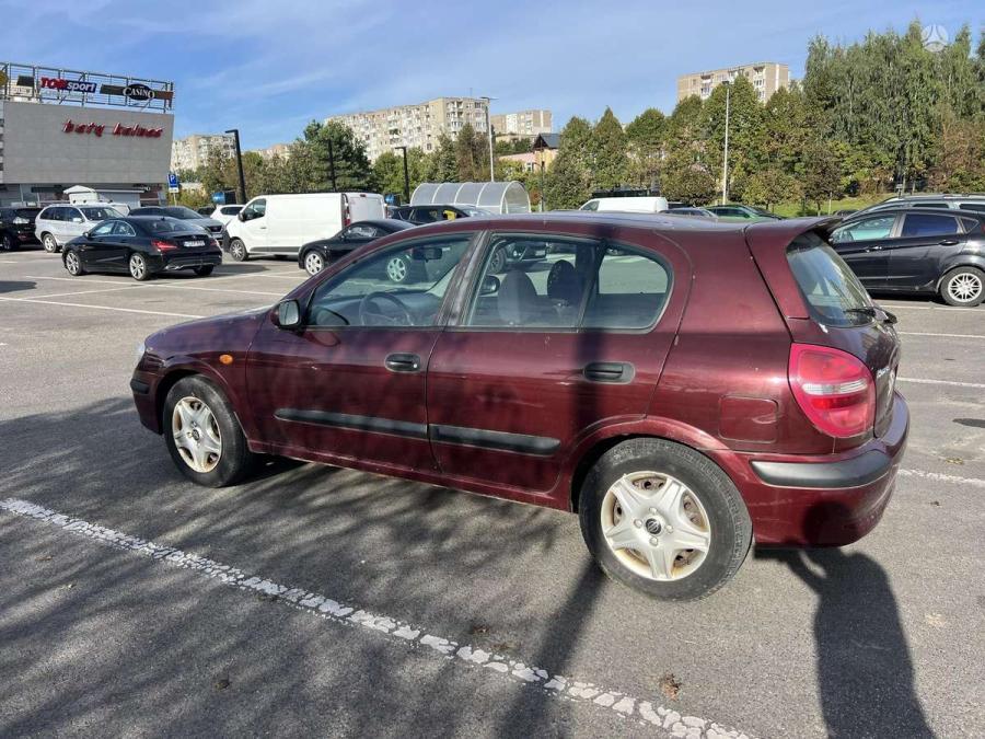 Red Nissan Almera 2002 in Vilnius, with an engine capacity of 1.50 L and mileage of 180 thousand km for 380 €, photo 9 on AUTOMOTO.COM.LV