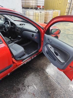 Sarkans Nissan Almera 2006 Pērnava, ar dzinēja tilpumu 1.50 L un nobraukumu 331 tūkst. km par 800 €, foto 10 vietnē AUTOMOTO.COM.LV