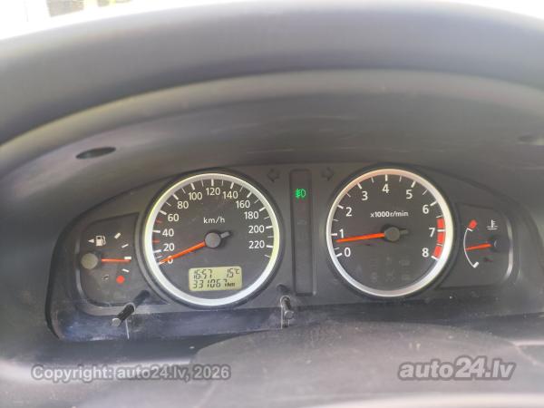 Red Nissan Almera 2006 in Parnu, with an engine capacity of 1.50 L and mileage of 331 thousand km for 800 €, photo 10 on AUTOMOTO.COM.LV