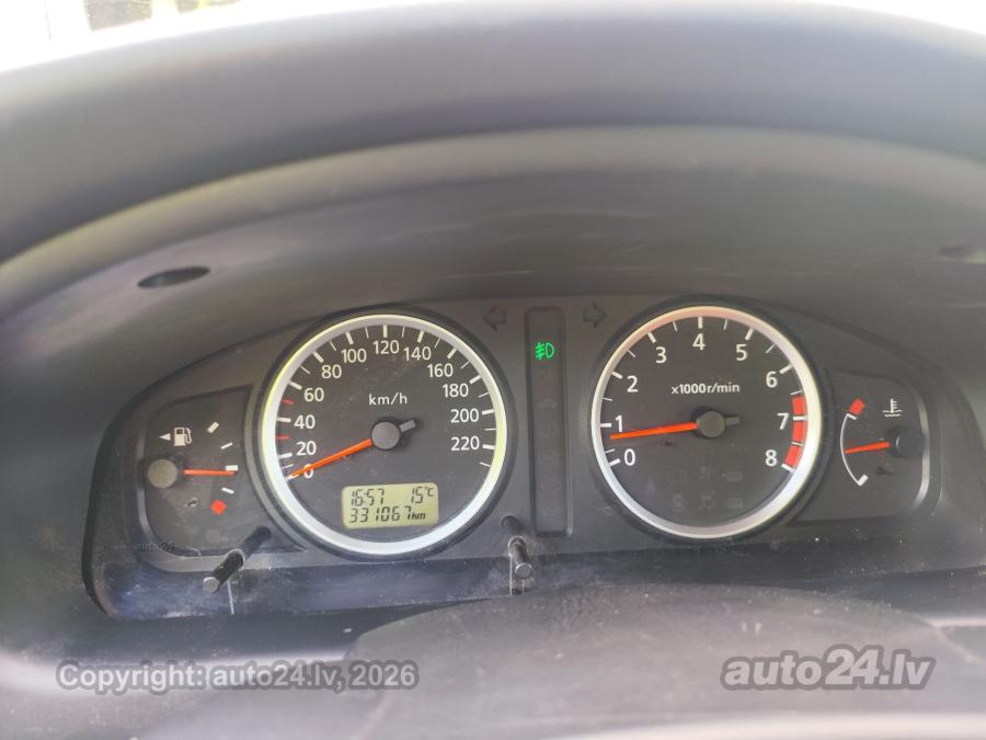 Sarkans Nissan Almera 2006 Pērnava, ar dzinēja tilpumu 1.50 L un nobraukumu 331 tūkst. km par 800 €, foto 11 vietnē AUTOMOTO.COM.LV