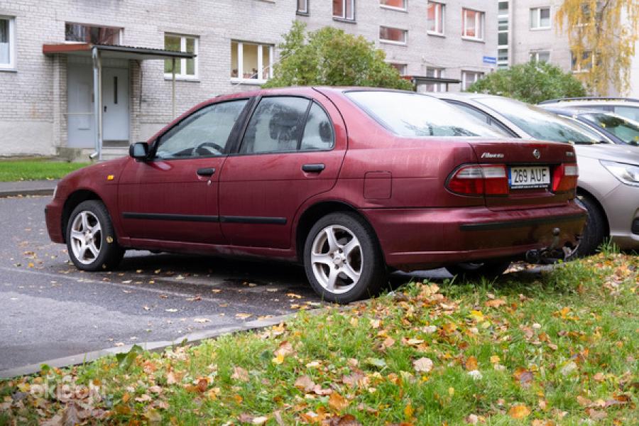 Красный Ниссан Альмера 1999 в Таллин, объемом двигателя 1.90 л и пробегом 186 тыс. км за 600 €, фото 3 на AUTOMOTO.COM.LV