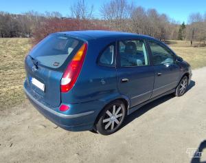 Blue Nissan Almera Tino 2003 in Vilnius, with an engine capacity of 1.80 L and mileage of 242 thousand km for 855 €, photo 4 on AUTOMOTO.COM.LV