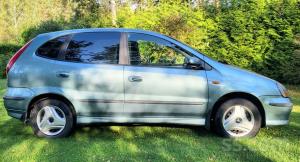 Green Nissan Almera Tino 2001 in Riga, with an engine capacity of 1.80 L and mileage of 92 thousand km for 2500 €, photo 7 on AUTOMOTO.COM.LV