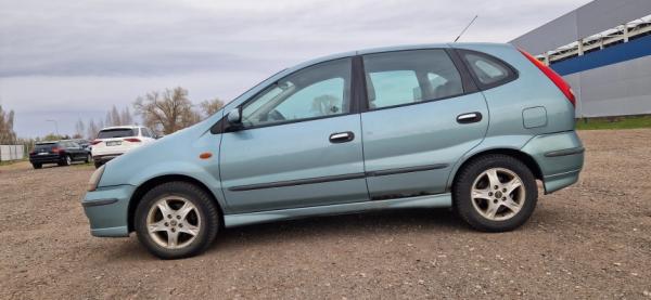 Green Nissan Almera Tino 2000 in Riga, with an engine capacity of 2.20 L and mileage of 289 thousand km for 1100 €, photo 3 on AUTOMOTO.COM.LV