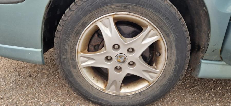 Zaļš Nissan Almera Tino 2000 Rīga, ar dzinēja tilpumu 2.20 L un nobraukumu 289 tūkst. km par 1100 €, foto 29 vietnē AUTOMOTO.COM.LV
