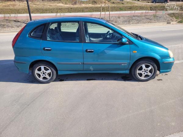 Green Nissan Almera Tino 2003 in Vilnius, with an engine capacity of 2.20 L and mileage of 205 thousand km for 680 €, photo 8 on AUTOMOTO.COM.LV