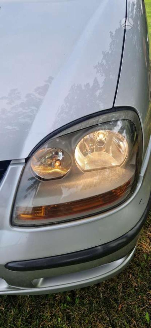 Grey Nissan Almera Tino 2001 in Alytus, with an engine capacity of 2.00 L and mileage of 147 thousand km for 1200 €, photo 3 on AUTOMOTO.COM.LV