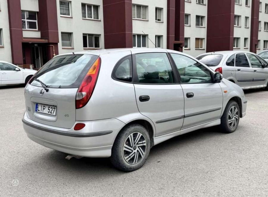Pelēks Nissan Almera Tino 2003 Vilkaviškis, ar dzinēja tilpumu 2.20 L un nobraukumu 361 tūkst. km par 1000 €, foto 3 vietnē AUTOMOTO.COM.LV
