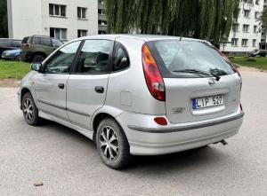 Pelēks Nissan Almera Tino 2003 Vilkaviškis, ar dzinēja tilpumu 2.20 L un nobraukumu 361 tūkst. km par 1000 €, foto 5 vietnē AUTOMOTO.COM.LV