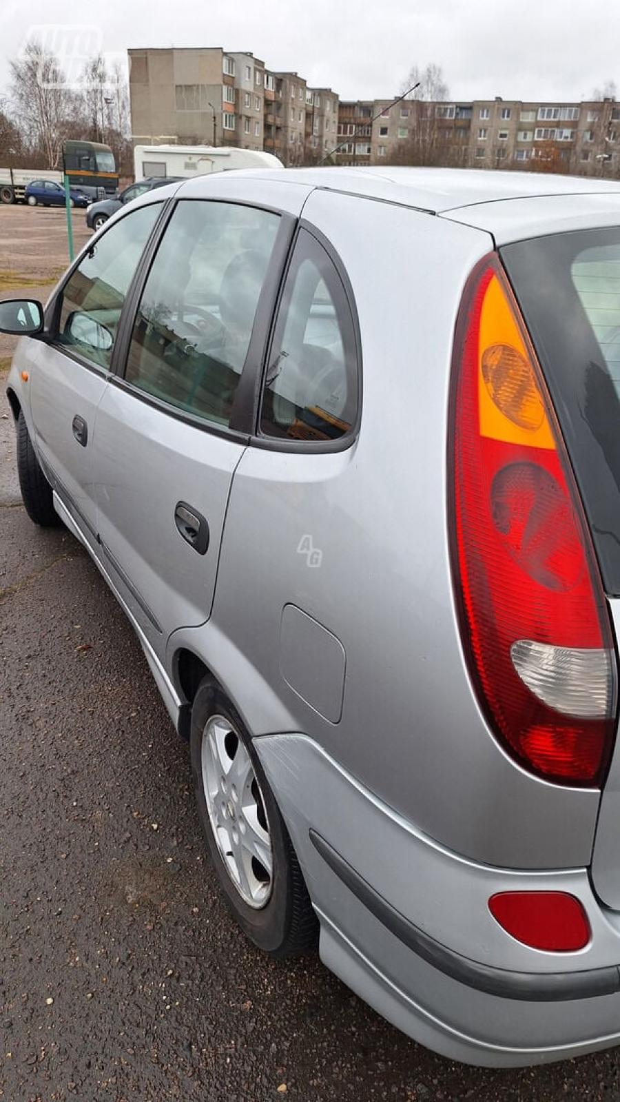 Grey Nissan Almera Tino 2004 in Mazeikiai, with an engine capacity of 2.00 L and mileage of 225 thousand km for 1200 €, photo 8 on AUTOMOTO.COM.LV