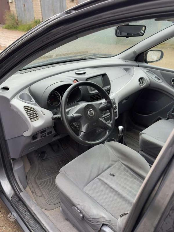 Pelēks Nissan Almera Tino 2004 Mažeikiai, ar dzinēja tilpumu 2.18 L un nobraukumu 269 tūkst. km par 900 €, foto 5 vietnē AUTOMOTO.COM.LV