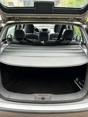 Grey Nissan Almera Tino 2004 in Vilnius, with an engine capacity of 1.77 L and mileage of 212 thousand km for 1000 €, photo 10 on AUTOMOTO.COM.LV