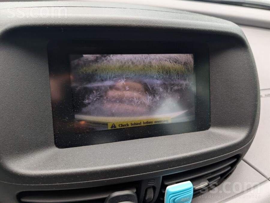 Pelēks Nissan Almera Tino 2005 Rīga, ar dzinēja tilpumu 2.20 L un nobraukumu 320 tūkst. km par 800 €, foto 7 vietnē AUTOMOTO.COM.LV