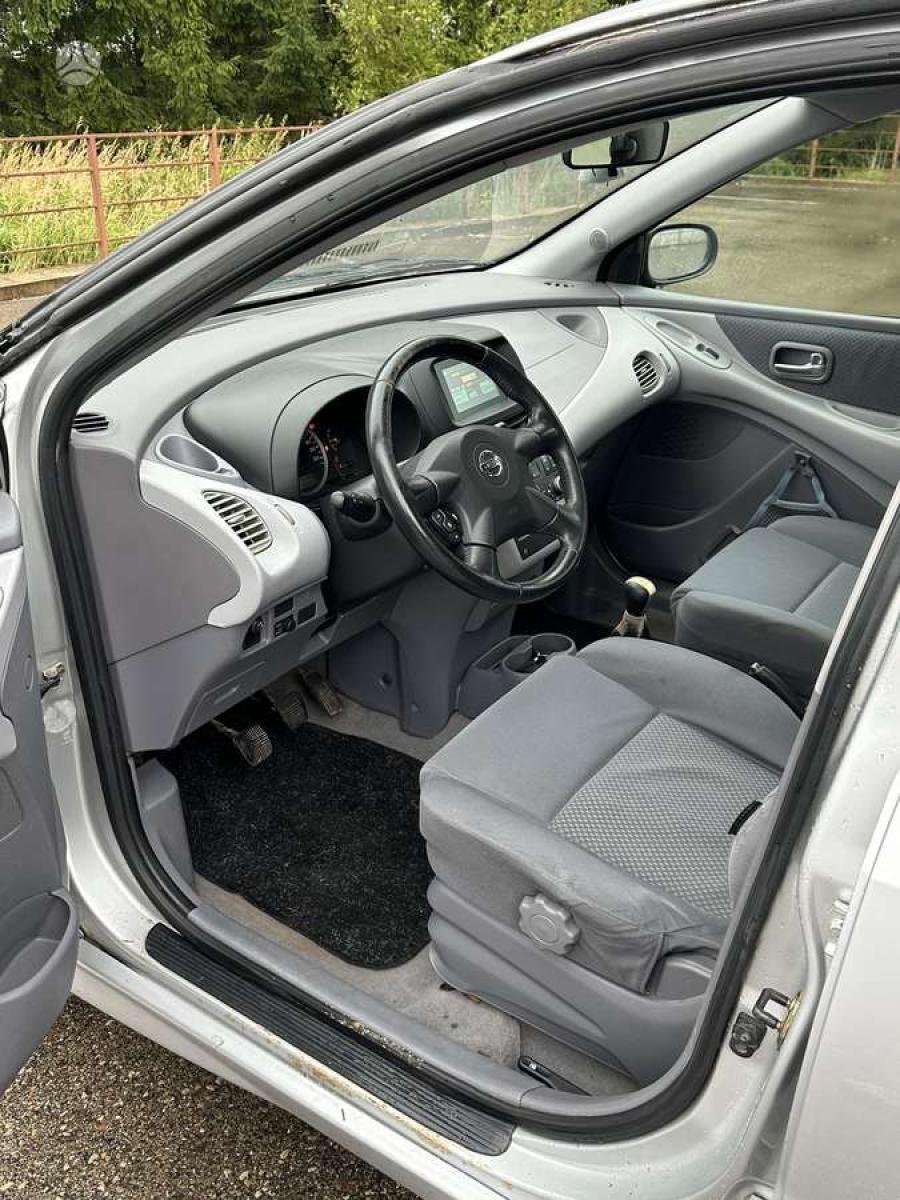 Grey Nissan Almera Tino 2006 in Anyksciai, with an engine capacity of 2.18 L and mileage of 211 thousand km for 350 €, photo 10 on AUTOMOTO.COM.LV