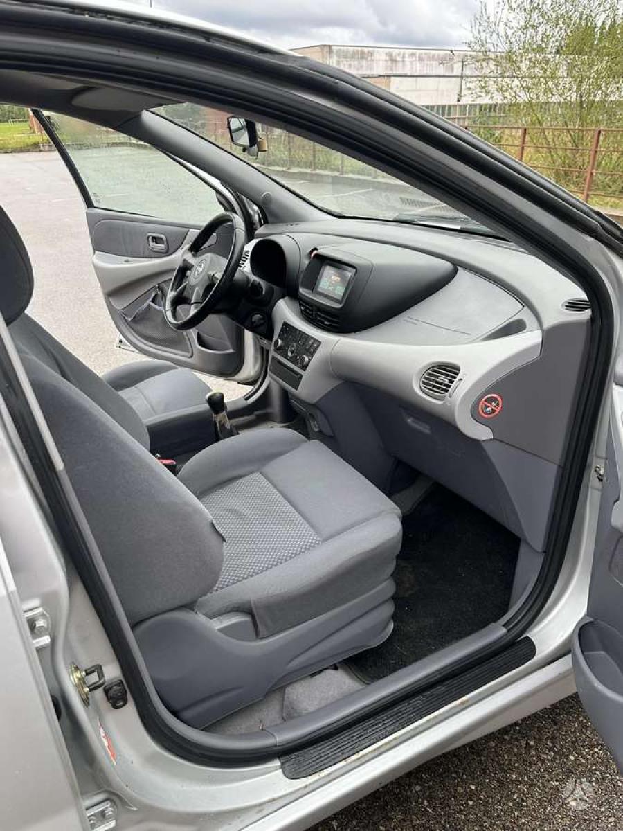 Grey Nissan Almera Tino 2006 in Anyksciai, with an engine capacity of 2.18 L and mileage of 211 thousand km for 350 €, photo 12 on AUTOMOTO.COM.LV