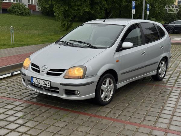 Grey Nissan Almera Tino 2002 in Ukmerge, with an engine capacity of 2.20 L and mileage of 231 thousand km for 480 €, photo 1 on AUTOMOTO.COM.LV