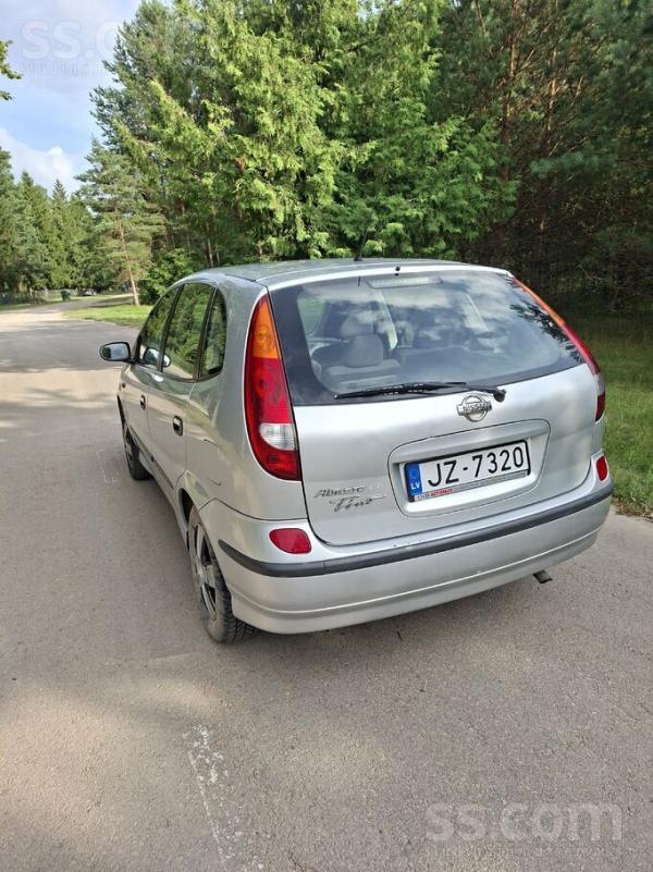 Pelēks Nissan Almera Tino 2002 Daugavpils, ar dzinēja tilpumu 2.20 L un nobraukumu 139 tūkst. km par 1450 €, foto 4 vietnē AUTOMOTO.COM.LV