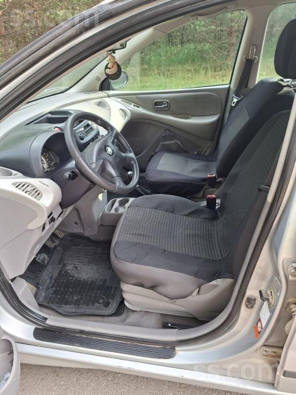 Pelēks Nissan Almera Tino 2002 Daugavpils, ar dzinēja tilpumu 2.20 L un nobraukumu 139 tūkst. km par 1450 €, foto 7 vietnē AUTOMOTO.COM.LV