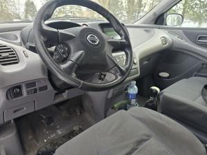 Pelēks Nissan Almera Tino 2003 Radviliškis, ar dzinēja tilpumu 2.20 L un nobraukumu 276 tūkst. km par 995 €, foto 15 vietnē AUTOMOTO.COM.LV