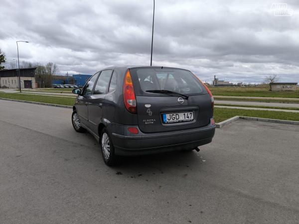 Pelēks Nissan Almera Tino 2003 Kauņa, ar dzinēja tilpumu 1.80 L un nobraukumu 245 tūkst. km par 550 €, foto 3 vietnē AUTOMOTO.COM.LV