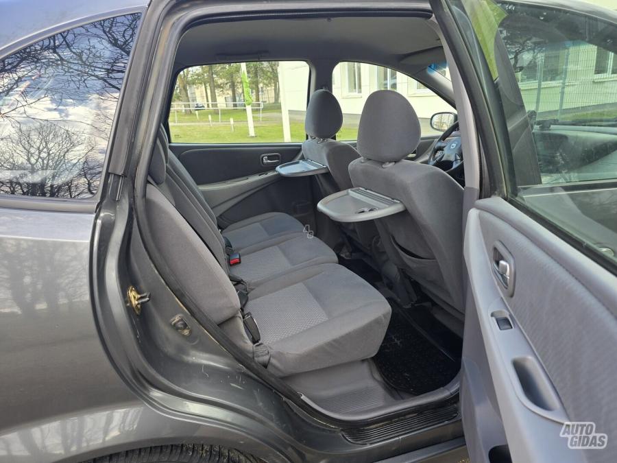 Grey Nissan Almera Tino 2003 in Radviliskis, with an engine capacity of 1.80 L and mileage of 246 thousand km for 1390 €, photo 23 on AUTOMOTO.COM.LV