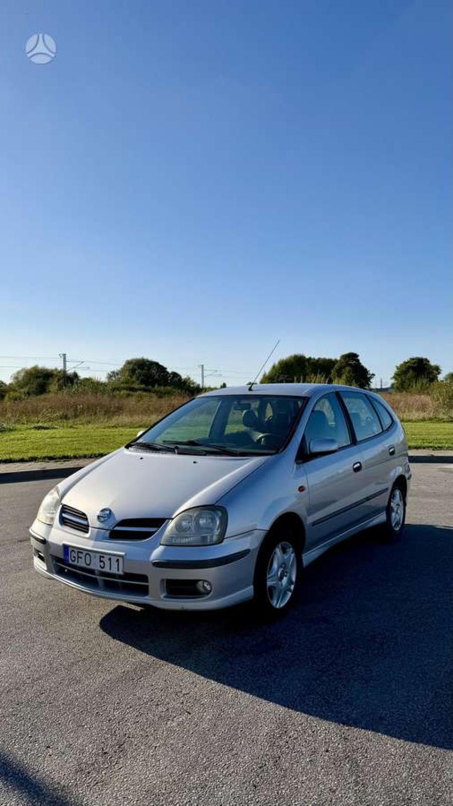 Pelēks Nissan Almera Tino 2003 Klaipėda, ar dzinēja tilpumu 2.18 L un nobraukumu 278 tūkst. km par 1500 €, foto 1 vietnē AUTOMOTO.COM.LV