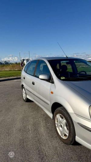 Pelēks Nissan Almera Tino 2003 Klaipėda, ar dzinēja tilpumu 2.18 L un nobraukumu 278 tūkst. km par 1500 €, foto 12 vietnē AUTOMOTO.COM.LV