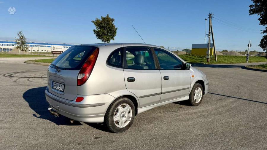 Pelēks Nissan Almera Tino 2003 Klaipėda, ar dzinēja tilpumu 2.18 L un nobraukumu 278 tūkst. km par 1500 €, foto 13 vietnē AUTOMOTO.COM.LV