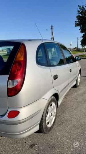 Pelēks Nissan Almera Tino 2003 Klaipėda, ar dzinēja tilpumu 2.18 L un nobraukumu 278 tūkst. km par 1500 €, foto 14 vietnē AUTOMOTO.COM.LV