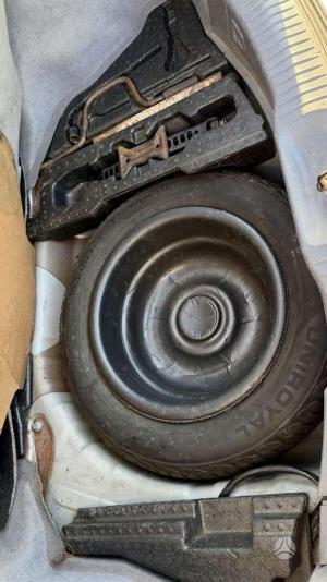 Pelēks Nissan Almera Tino 2003 Klaipėda, ar dzinēja tilpumu 2.18 L un nobraukumu 278 tūkst. km par 1500 €, foto 20 vietnē AUTOMOTO.COM.LV