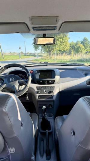 Pelēks Nissan Almera Tino 2003 Klaipėda, ar dzinēja tilpumu 2.18 L un nobraukumu 278 tūkst. km par 1500 €, foto 26 vietnē AUTOMOTO.COM.LV