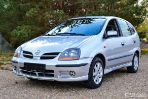 Pelēks Nissan Almera Tino 2003 Kretinga, ar dzinēja tilpumu 2.20 L un nobraukumu 273 tūkst. km par 1550 €, foto  vietnē AUTOMOTO.COM.LV