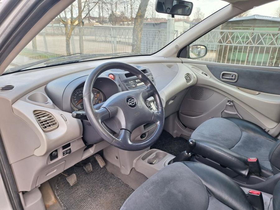 Pelēks Nissan Almera Tino 2004 Telšiai, ar dzinēja tilpumu 2.20 L un nobraukumu 259 tūkst. km par 850 €, foto 9 vietnē AUTOMOTO.COM.LV