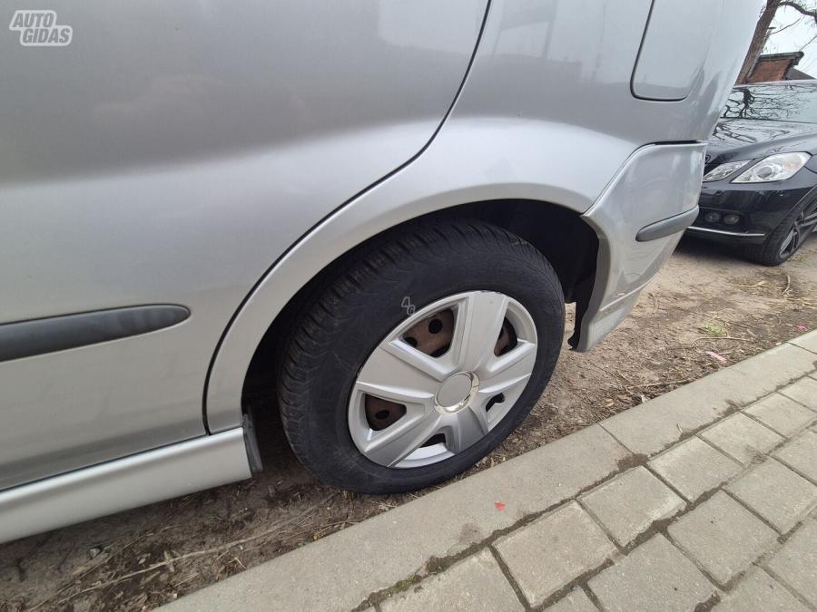 Grey Nissan Almera Tino 2005 in Klaipeda, with an engine capacity of 2.20 L and mileage of 253 thousand km for 650 €, photo 19 on AUTOMOTO.COM.LV