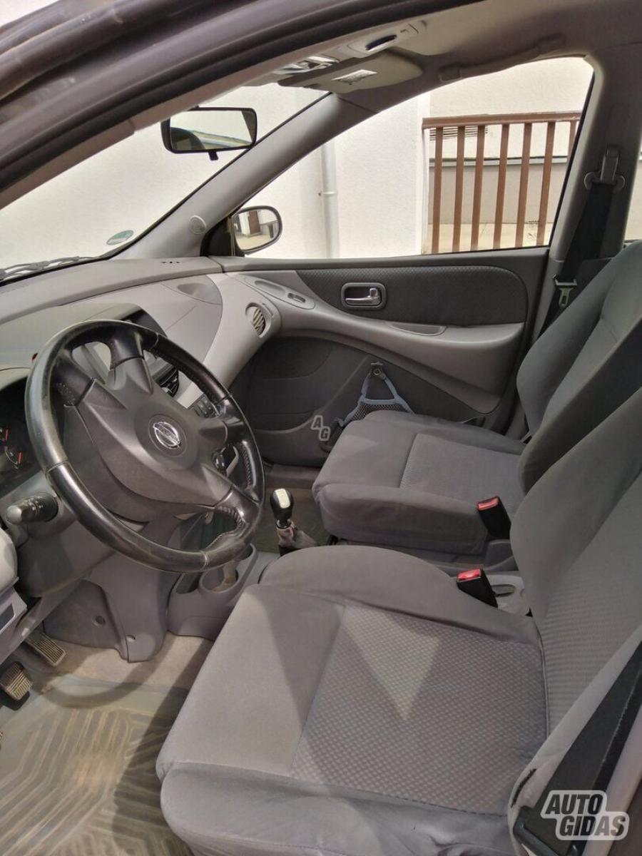 Grey Nissan Almera Tino 2005 in Vilnius, with an engine capacity of 1.80 L and mileage of 278 thousand km for 650 €, photo 6 on AUTOMOTO.COM.LV