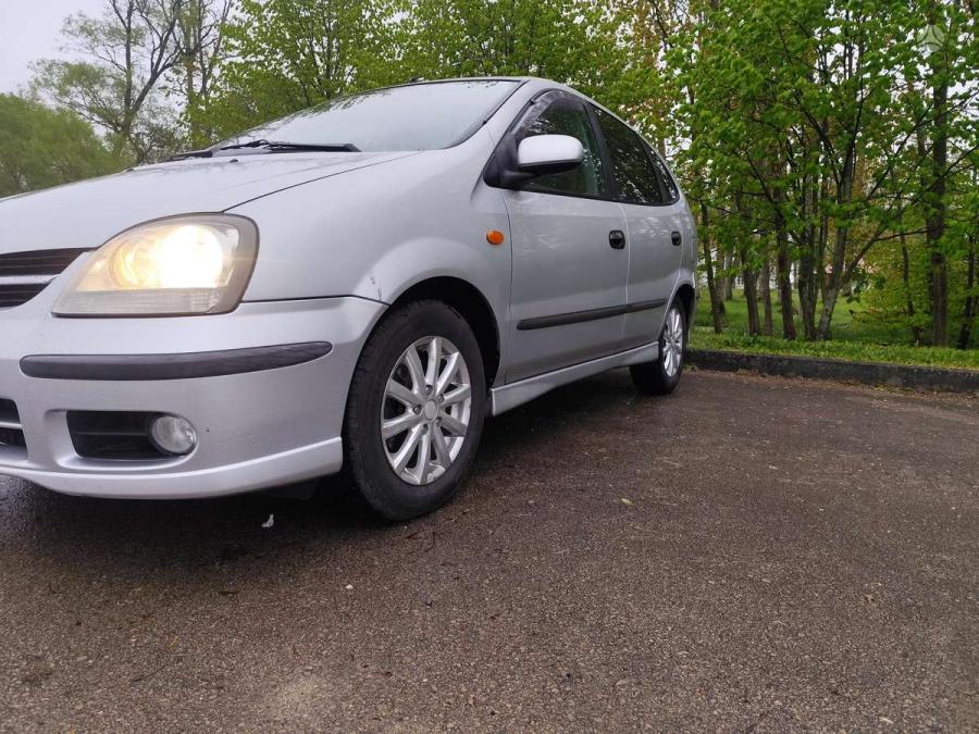 Серый Ниссан Альмера Тино 2005 в Паневежис, объемом двигателя 1.80 л и пробегом 196 тыс. км за 999 €, фото 3 на AUTOMOTO.COM.LV