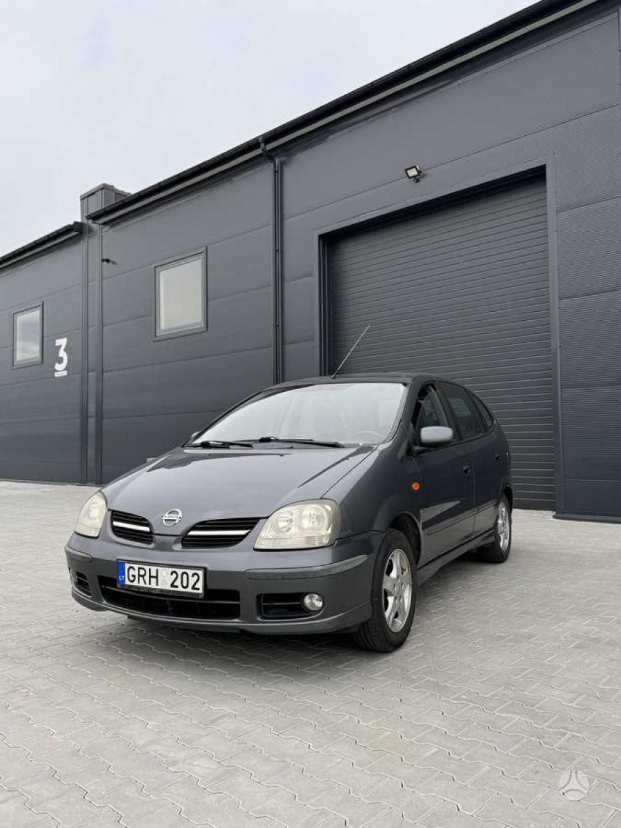 Pelēks Nissan Almera Tino 2005 Klaipėda, ar dzinēja tilpumu 1.77 L un nobraukumu 289 tūkst. km par 1500 €, foto 1 vietnē AUTOMOTO.COM.LV