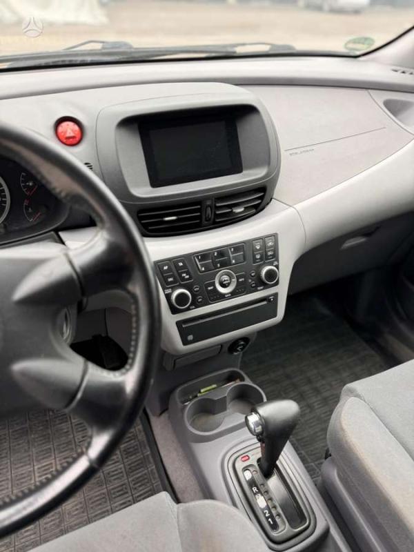 Nissan Almera Tino 2005 Klaipėda vietnē Pelēks Nissan Almera Tino 2005 Klaipėda, ar dzinēja tilpumu 1.77 L un nobraukumu 289 tūkst. km par 1500 €, foto 4 vietnē AUTOMOTO.COM.LV