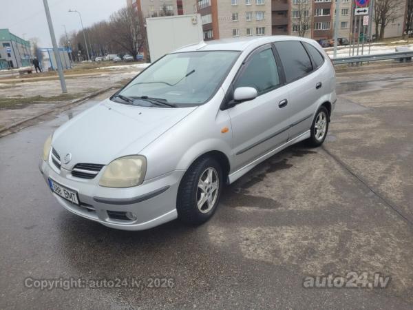 Pelēks Nissan Almera Tino 2004 Narva, ar dzinēja tilpumu 2.20 L un nobraukumu 359 tūkst. km par 800 €, foto 2 vietnē AUTOMOTO.COM.LV